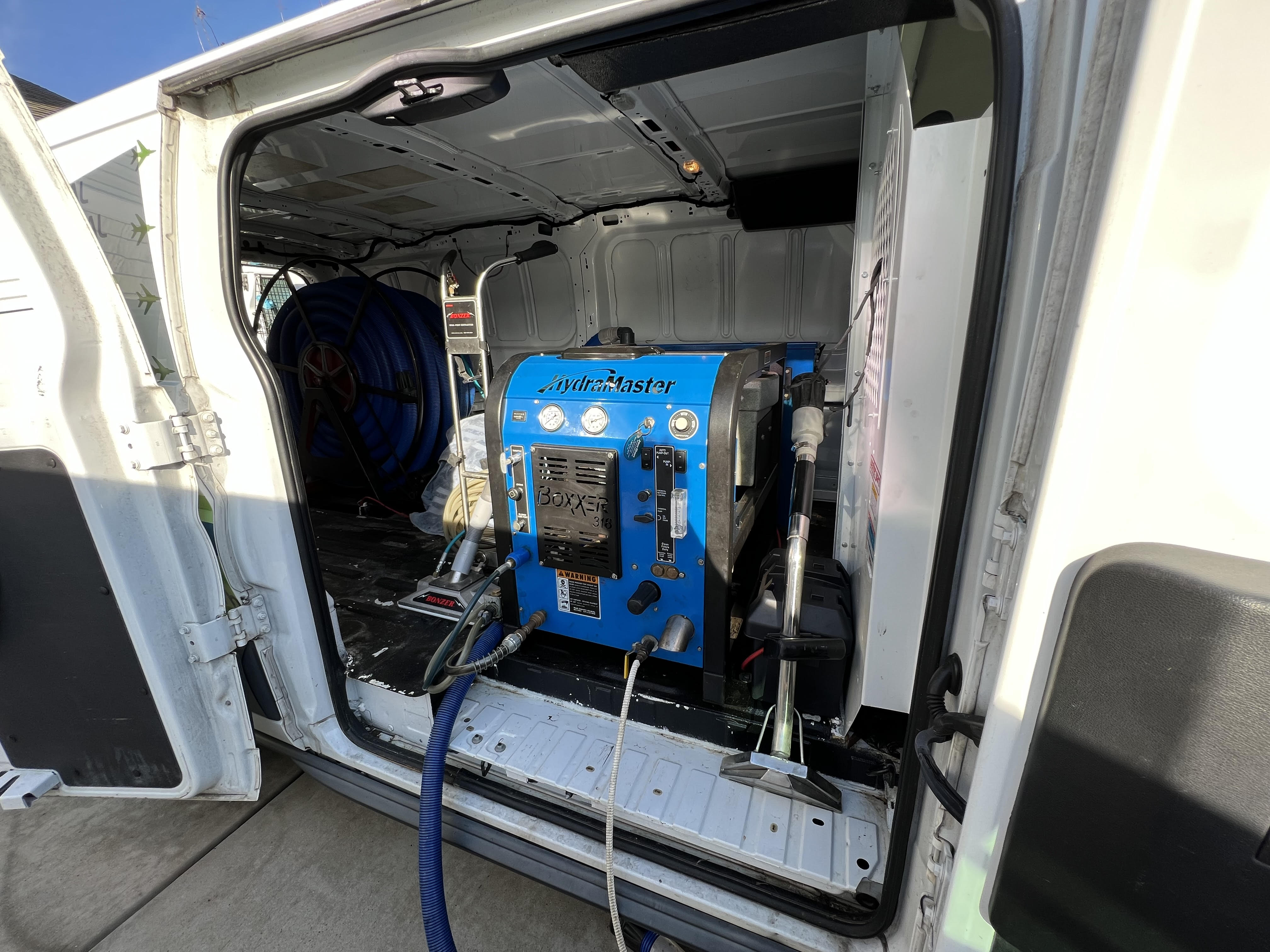 Hydramaster Boxxer 318 in Ford Transit 250 LWB | The Cleaning Standard